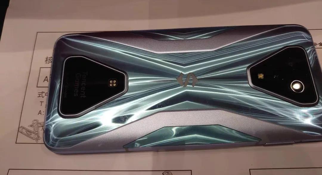 Have you heard of "Tencent Black Shark Gaming Phone"?What kind of phone ...