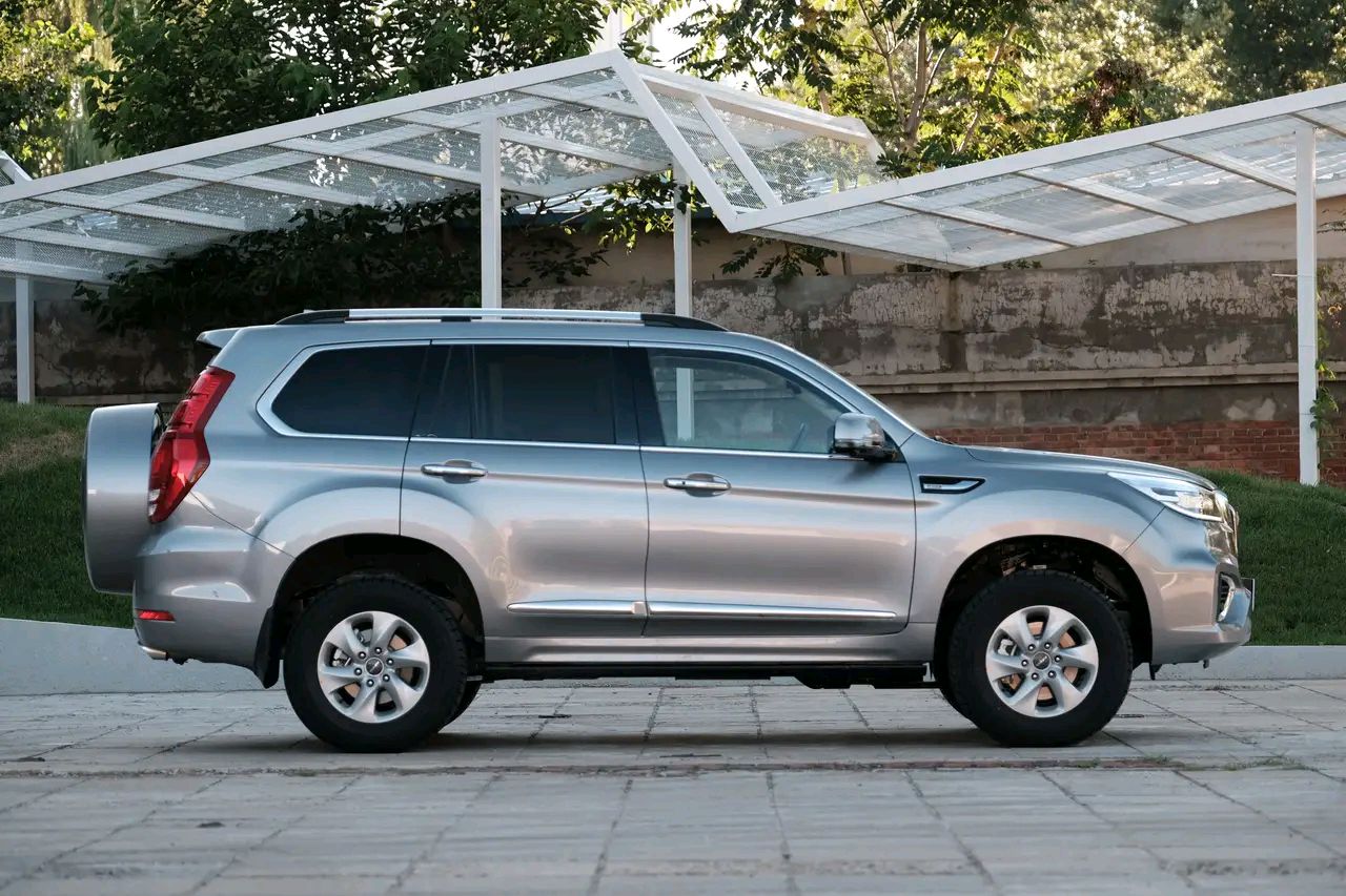 The new Haval H9 debuts, the strength crushes the Prado, 2.0T+254 horsepower, only 210,000 - iNEWS