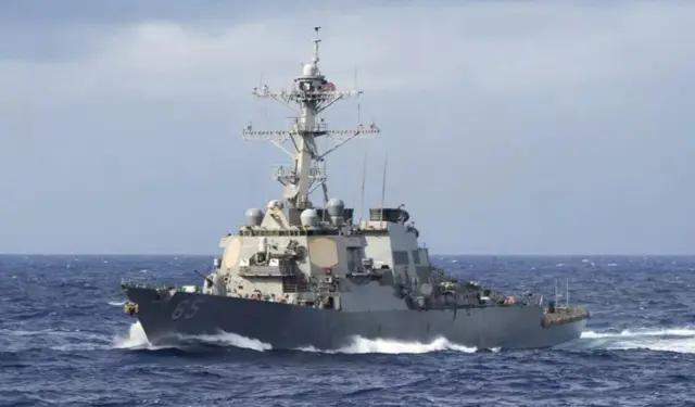 Frigates and destroyers look similar. What is the difference between ...