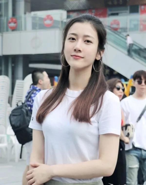 Tik Tok Goddess Tang Yi Stunning Photo Album - iNEWS