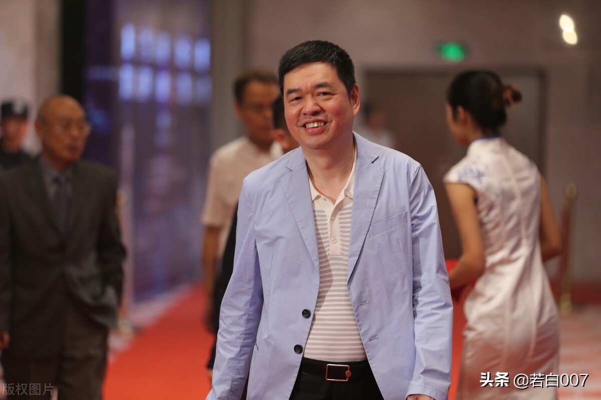 Nie Weiping is in Ma Xiaochun's military medal - iNEWS