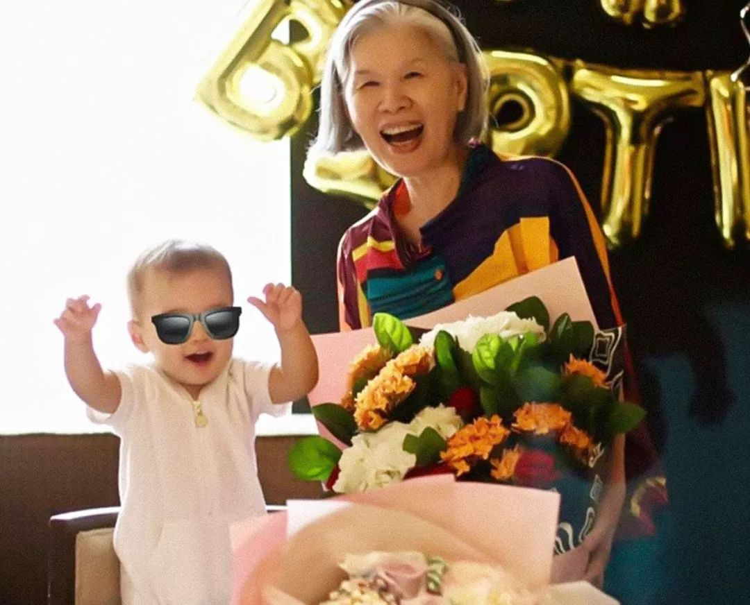Jay Chou's mother is more foreign than her son. She wears prints and ...