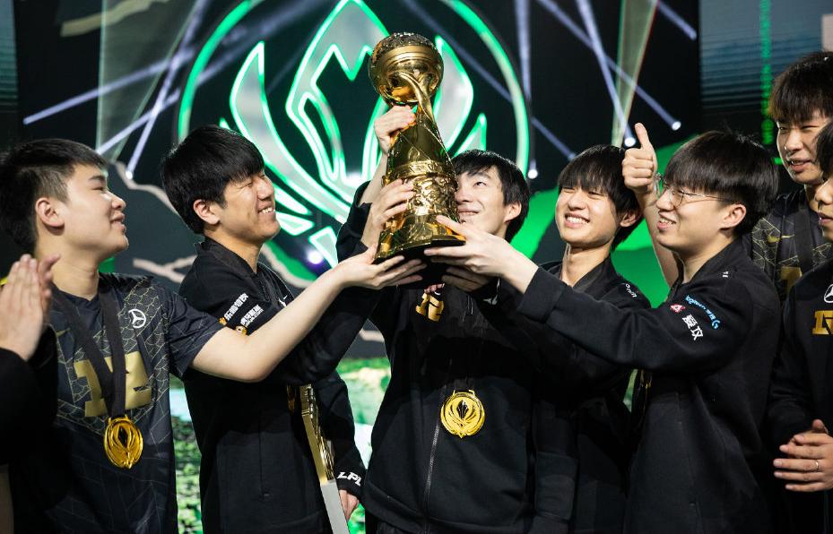 RNG has officially resumed training, and the players have returned to ...