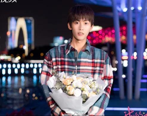 The remake of "My Girl" is finalized, and Xing Zhaolin and Xing Fei have a sibling contract ...