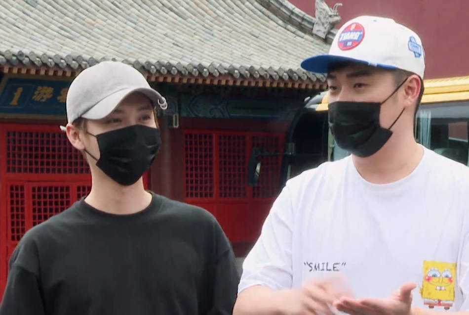 Huang Bo and Deng Chao participated in the imitation competition. I can ...