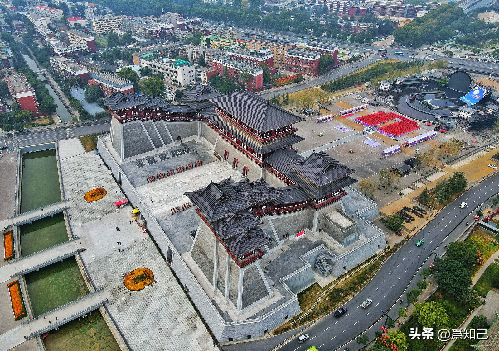 Yingtian Gate is the highest gate in ancient China and is known as "the ...