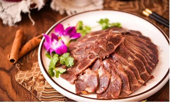 Raw donkey meat can be cooked and preserved this way in spring - iNEWS