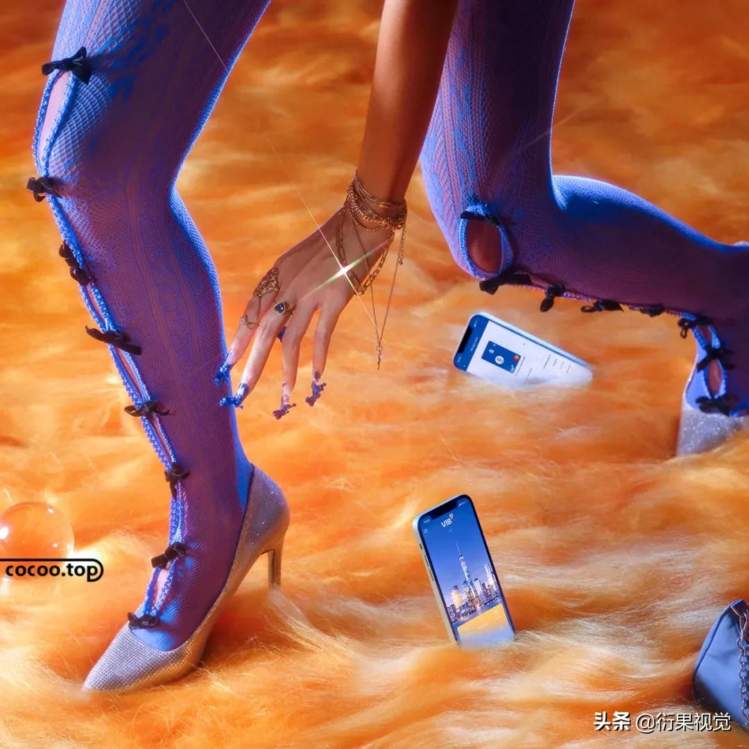 Space performance of graphic poster design - iMedia