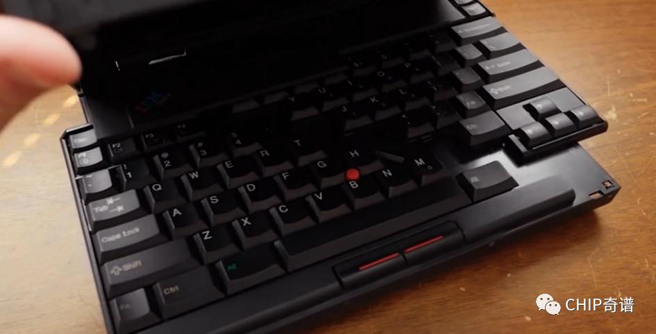 See also ThinkPad butterfly machine design?This time it's MacBook Pro ...