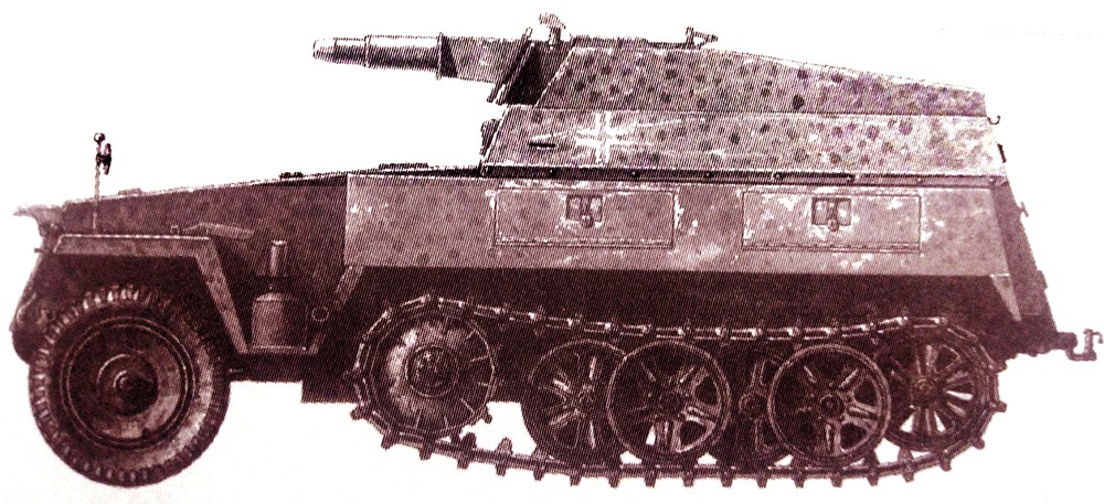 The 250/8 type half-track armored gun vehicle of the German half-track ...