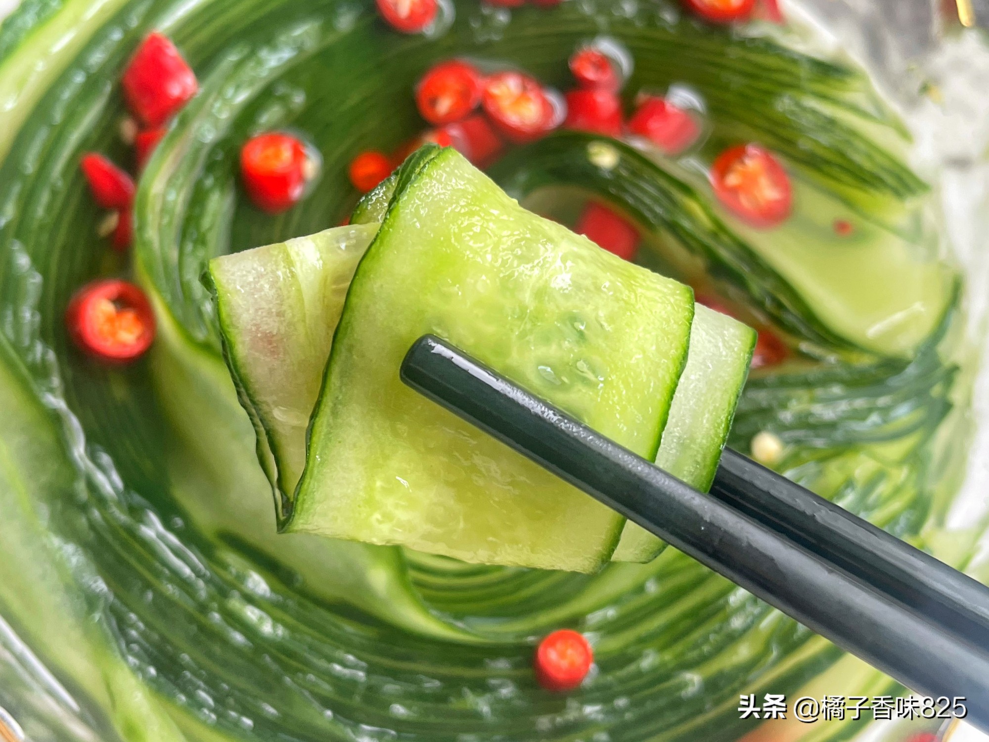 Cucumber is a new way to eat, it is the perfect pair with Sprite, sour ...