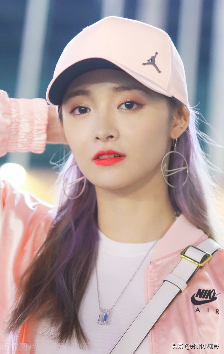 Let's take a look at the piercing shots in "The Female Forensic Doctor ...