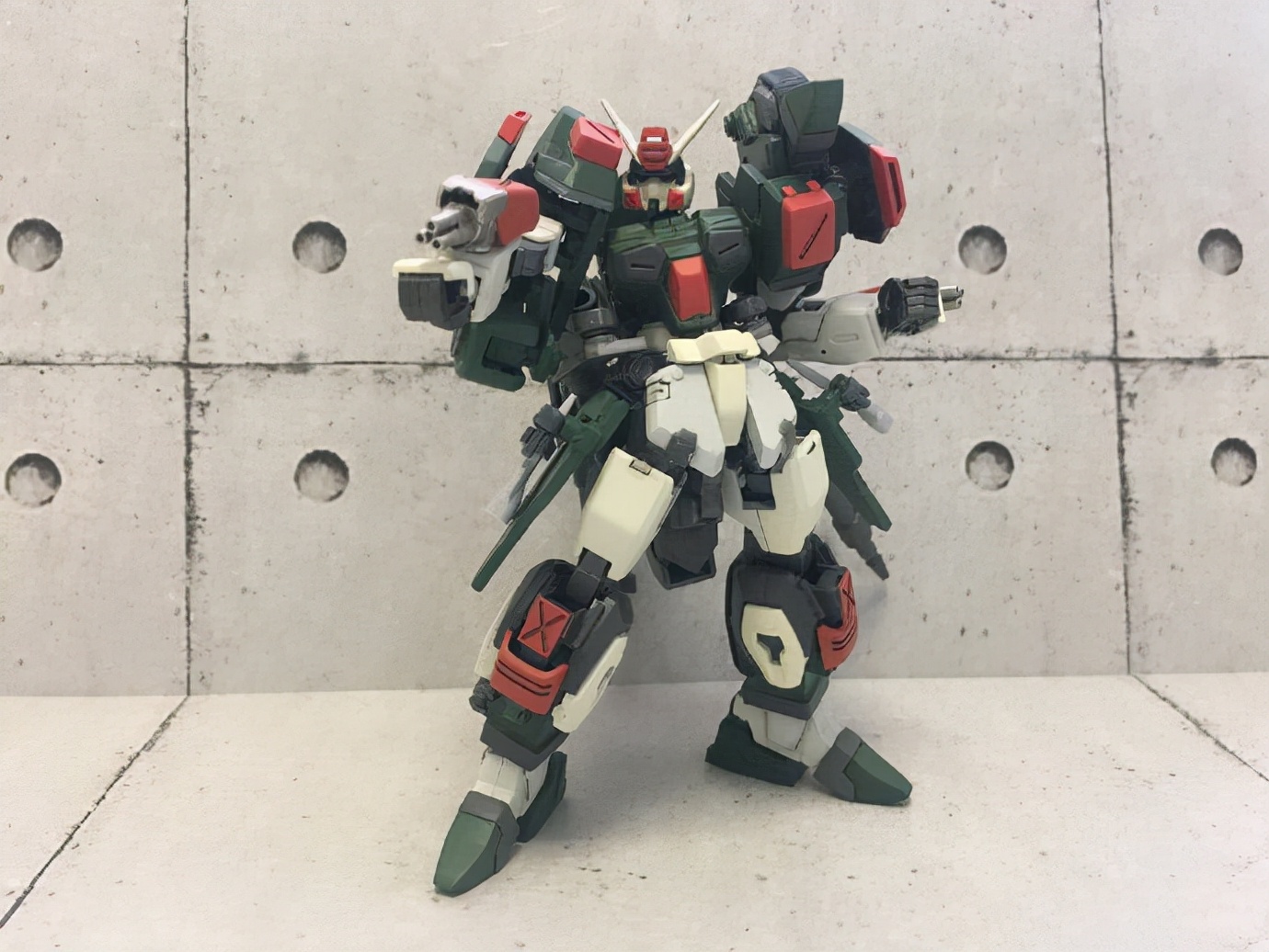 Transformable Gundam model transformation, Soth Storm Gundam - iMedia