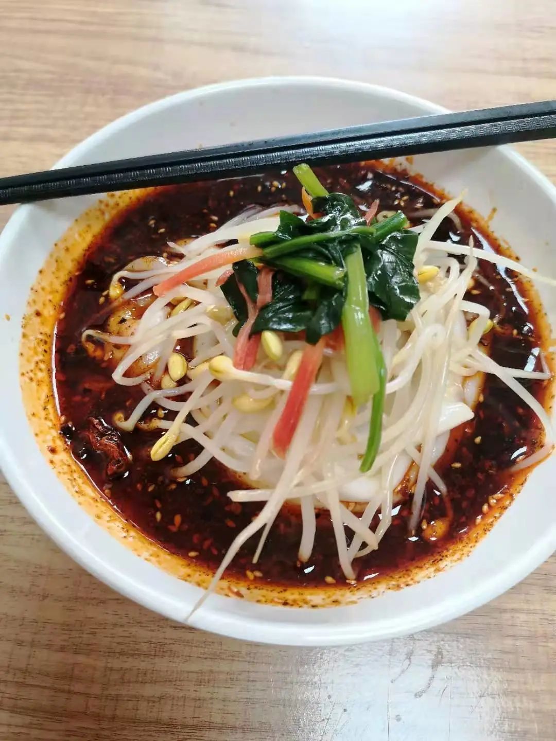 Cabbage steamed bun, beef patties, meatball paste spicy soup... Old Xi ...