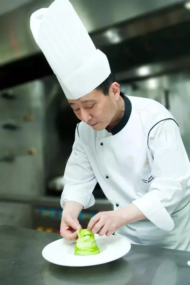 He is a state banquet chef and one of China's top ten famous chefs!He ...