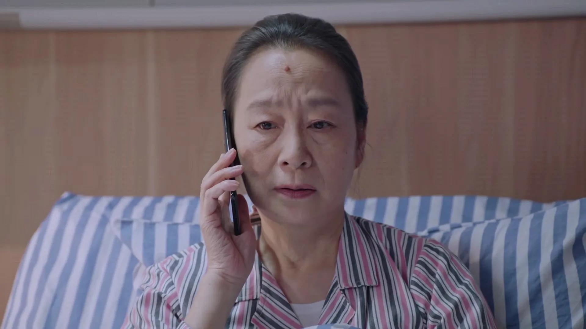 "Breakout" 5 actresses have real love twists and turns, 2 divorced, and ...