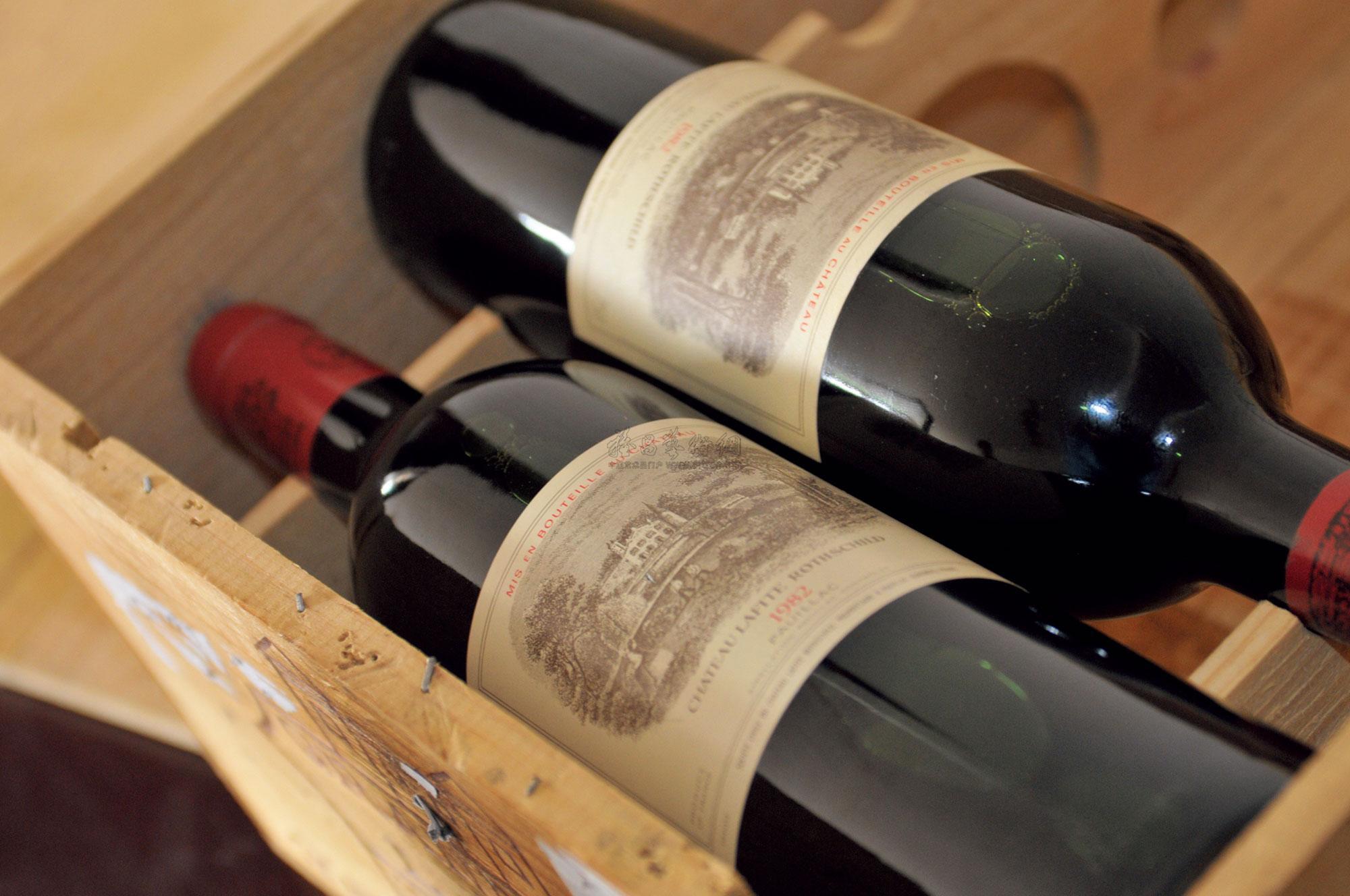 Waiter, a bottle of Lafite from 82 years - iNEWS