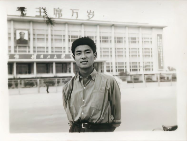 68-year-old Pu Cunxin: Makes today's entertainment industry ashamed ...