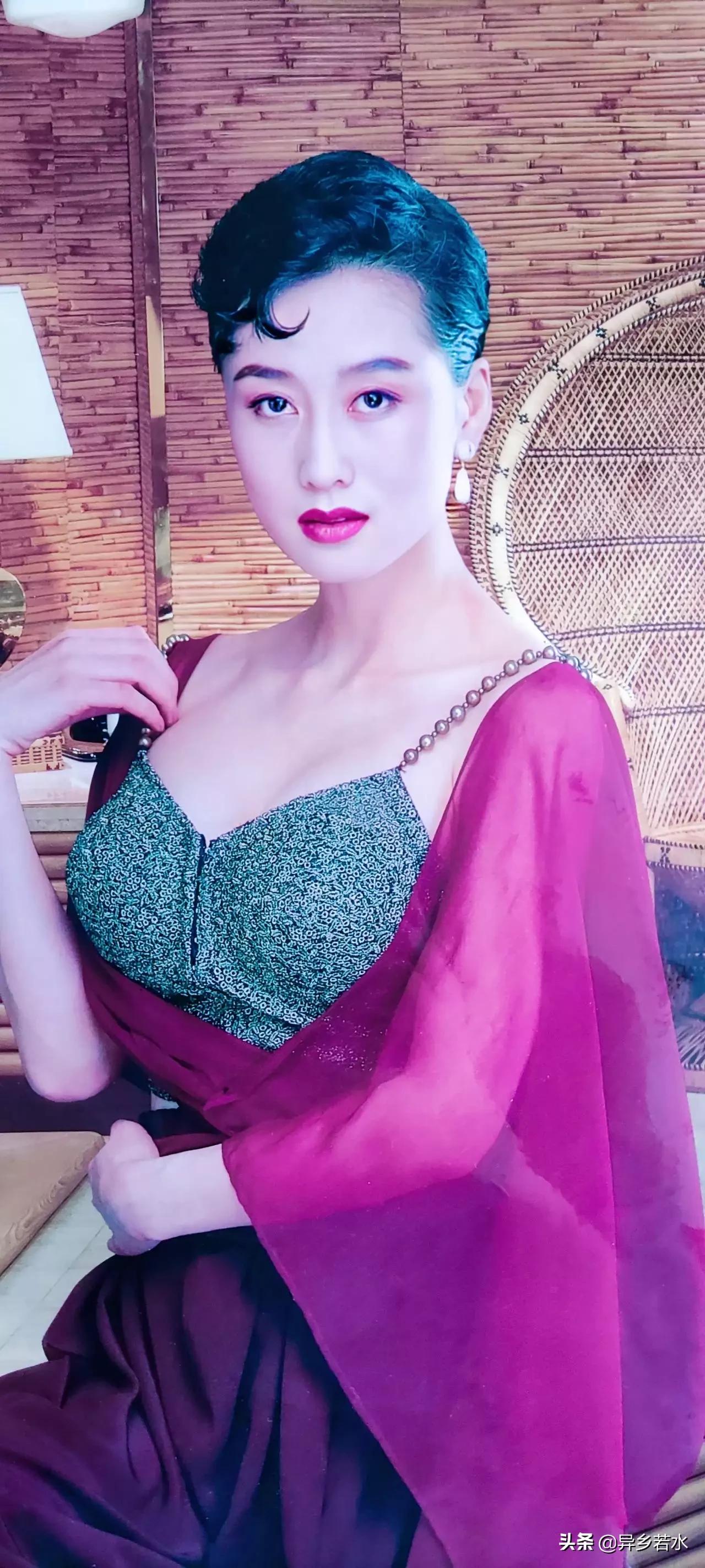 Photo of "Miss Asia" Li Zhi - iNEWS