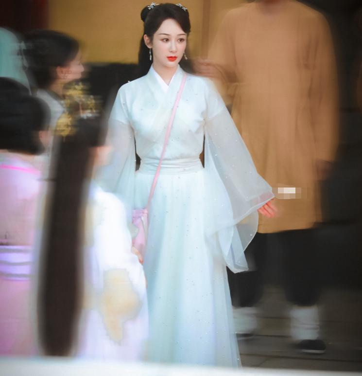 "Cute Detective" Cos White Snake Biography, baby Huang Shengyi super ...