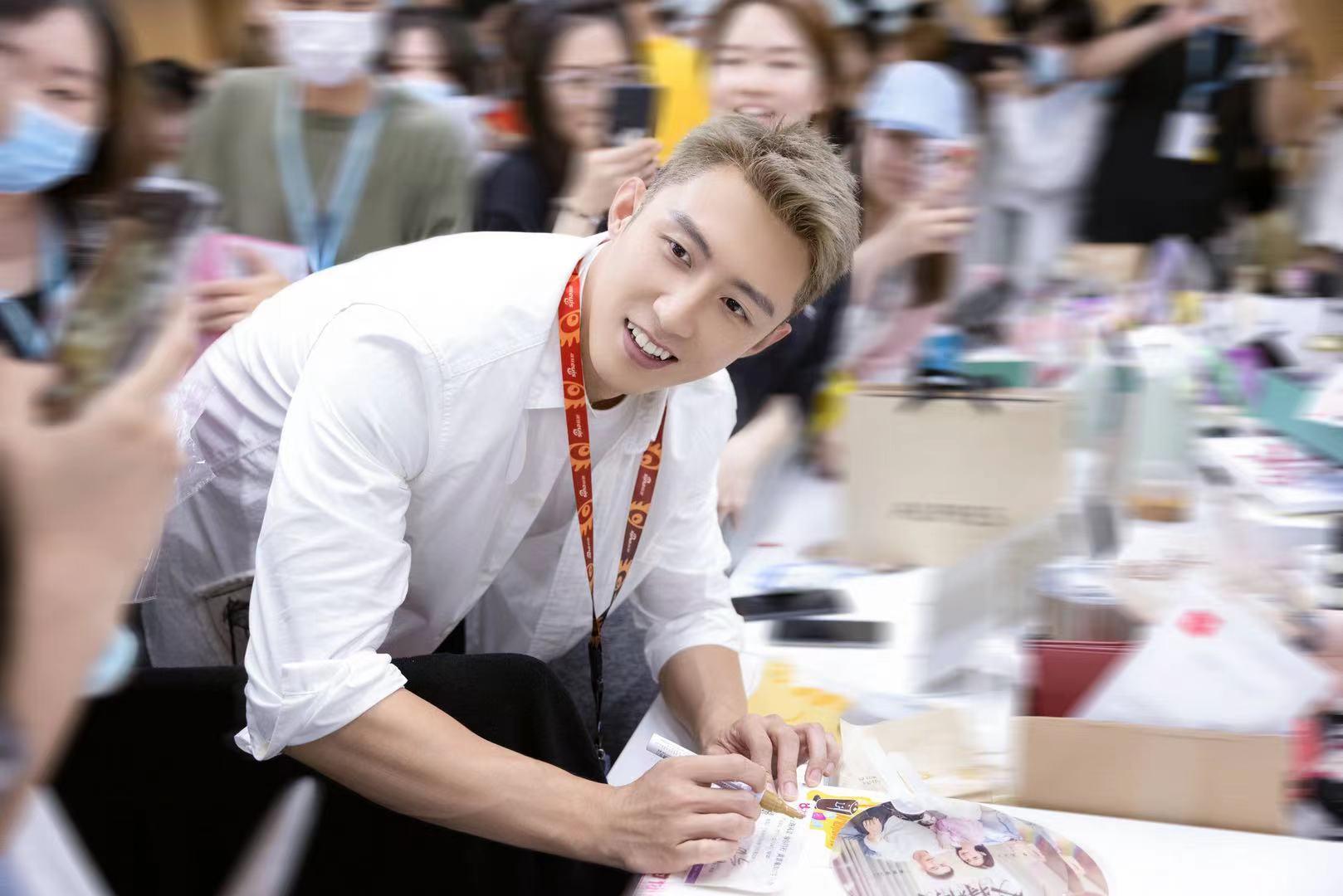 "Ace" may be attacked in the future, Xiao Zhan fans' attitude has changed greatly: I don't care ...