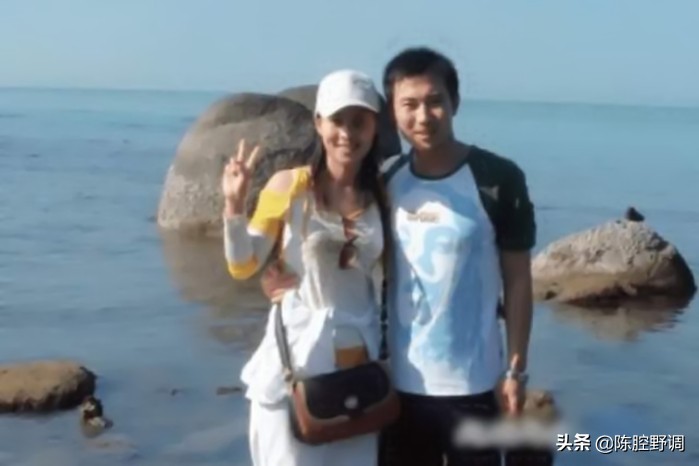 "The most beautiful astronaut" Wang Yaping, the couple blushed once ...