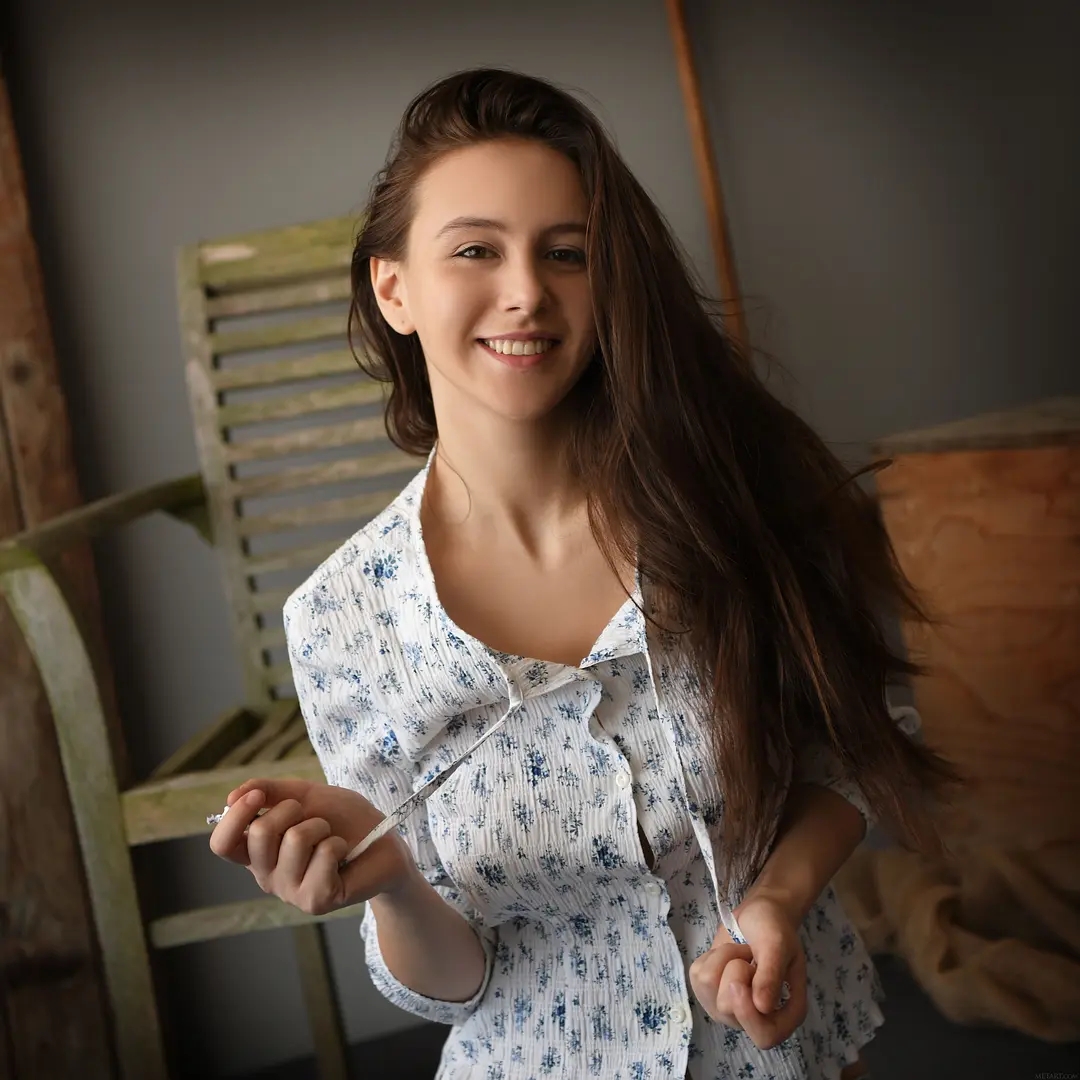 Hungarian model Alisa Amore - iMedia