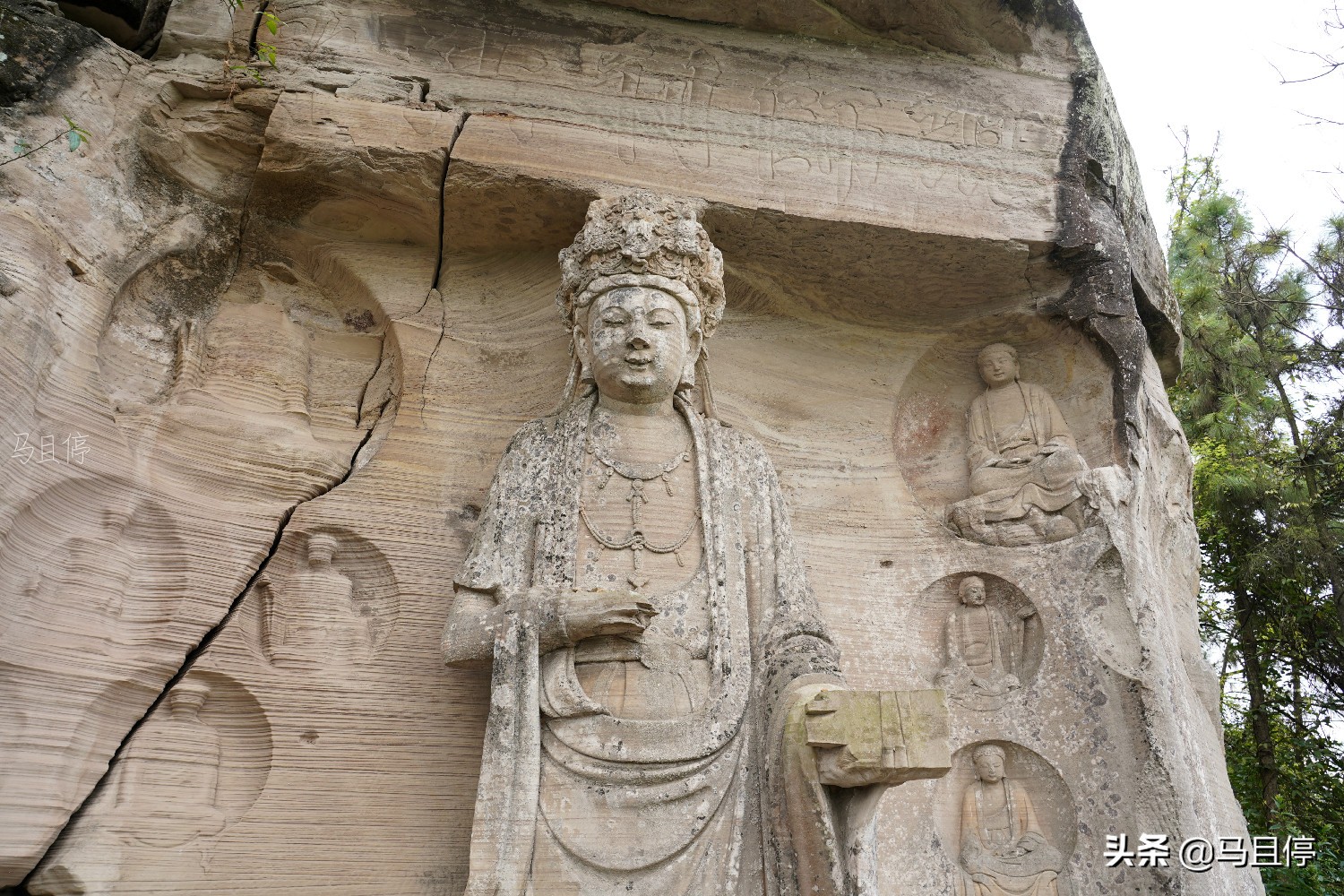 There are 200 grottoes in Anyue, Sichuan. This stone carving surprised ...