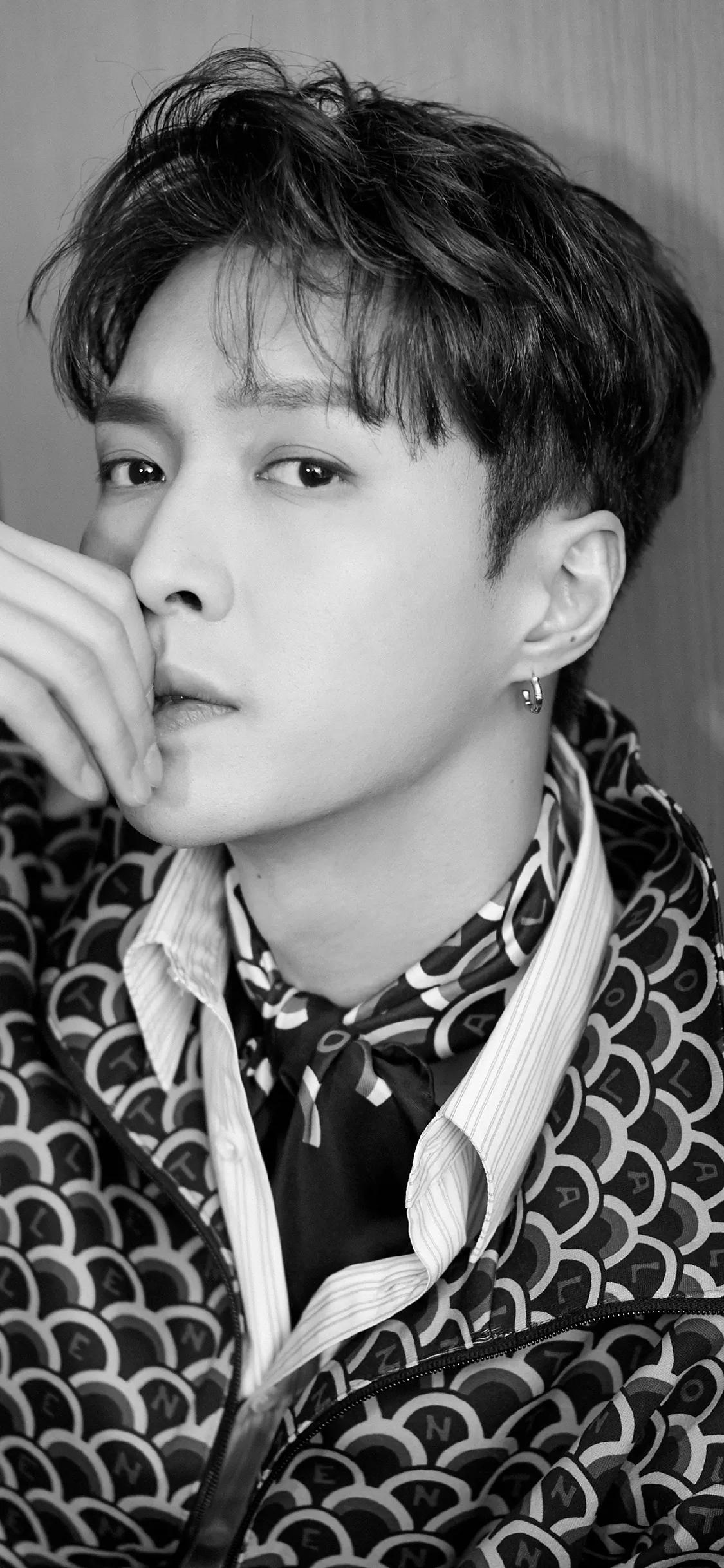 Star series wallpaper ~ Zhang Yixing - iMedia