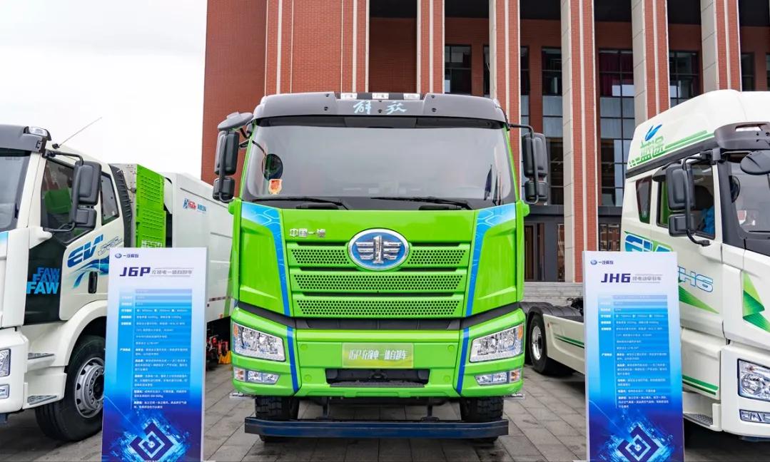 The pure electric muck truck vigorously promotes this charging and ...