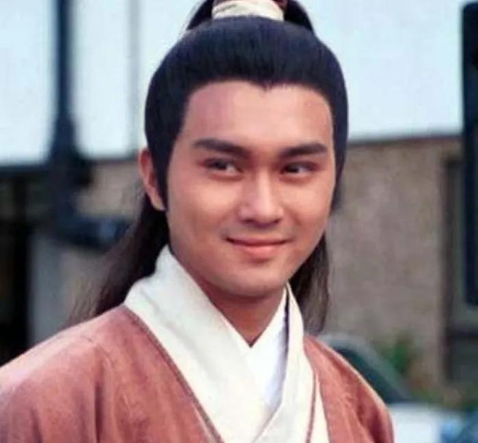 "Hong Kong fierce man" Zhang Zhilin's colorful world - iNEWS