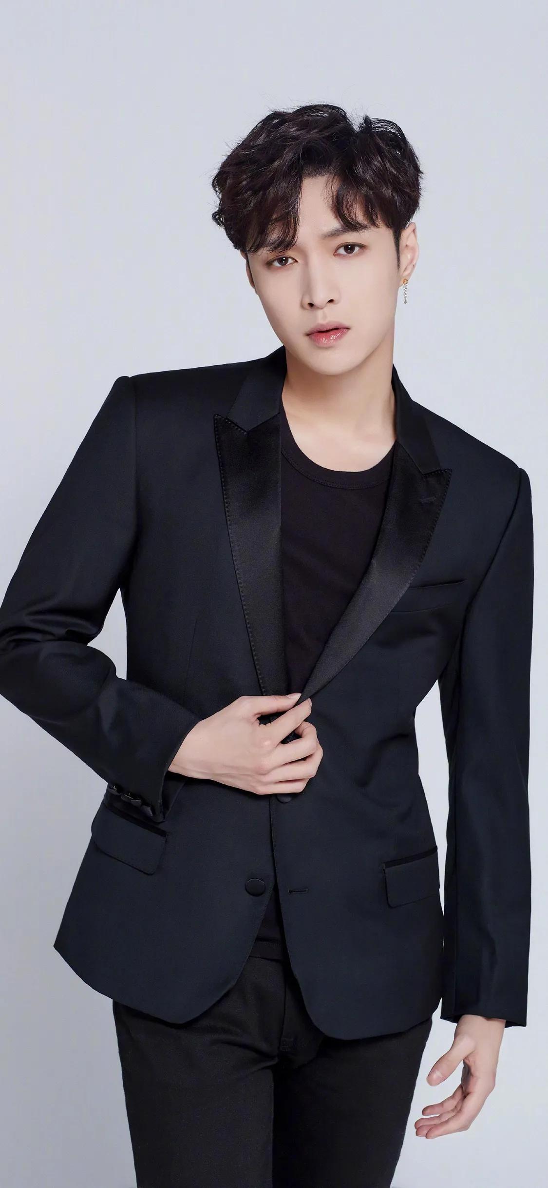 Star series wallpaper ~ Zhang Yixing - iMedia