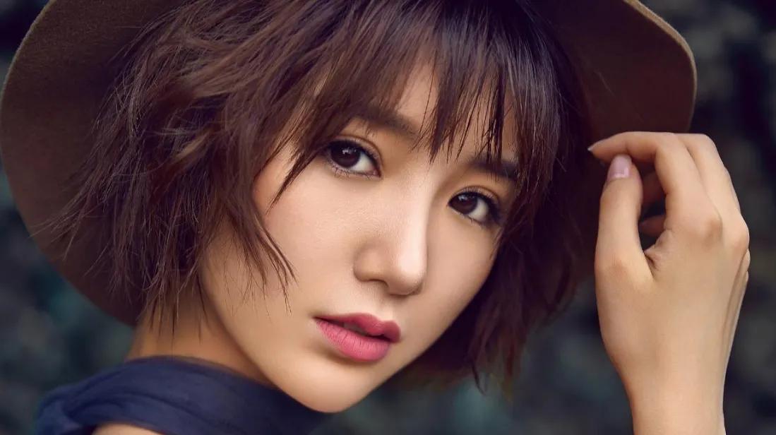 These three stars, one is the worst, one is the stupid, and the last ...