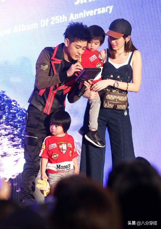 Chen Ruoyi is really a "fashionable", the vest and overalls are ...