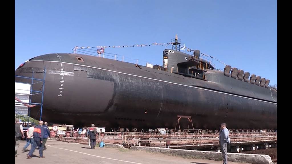 Delta 4 nuclear submarine succeeded in retreating to the north, and ...