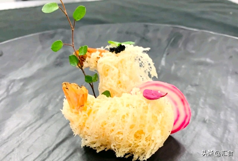 Sea urchin crab yellow spot fish crisp, honeycomb prawns, olive and ...
