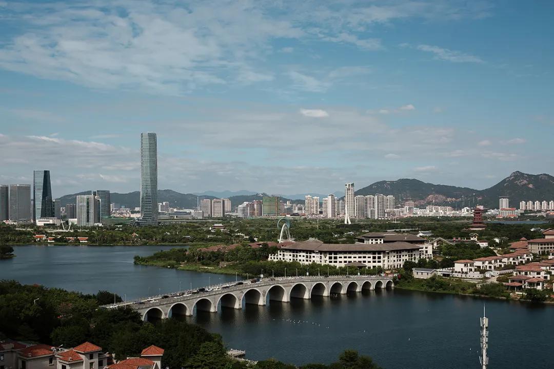 A 156 square meters holiday house with stunning views, ingeniously ...