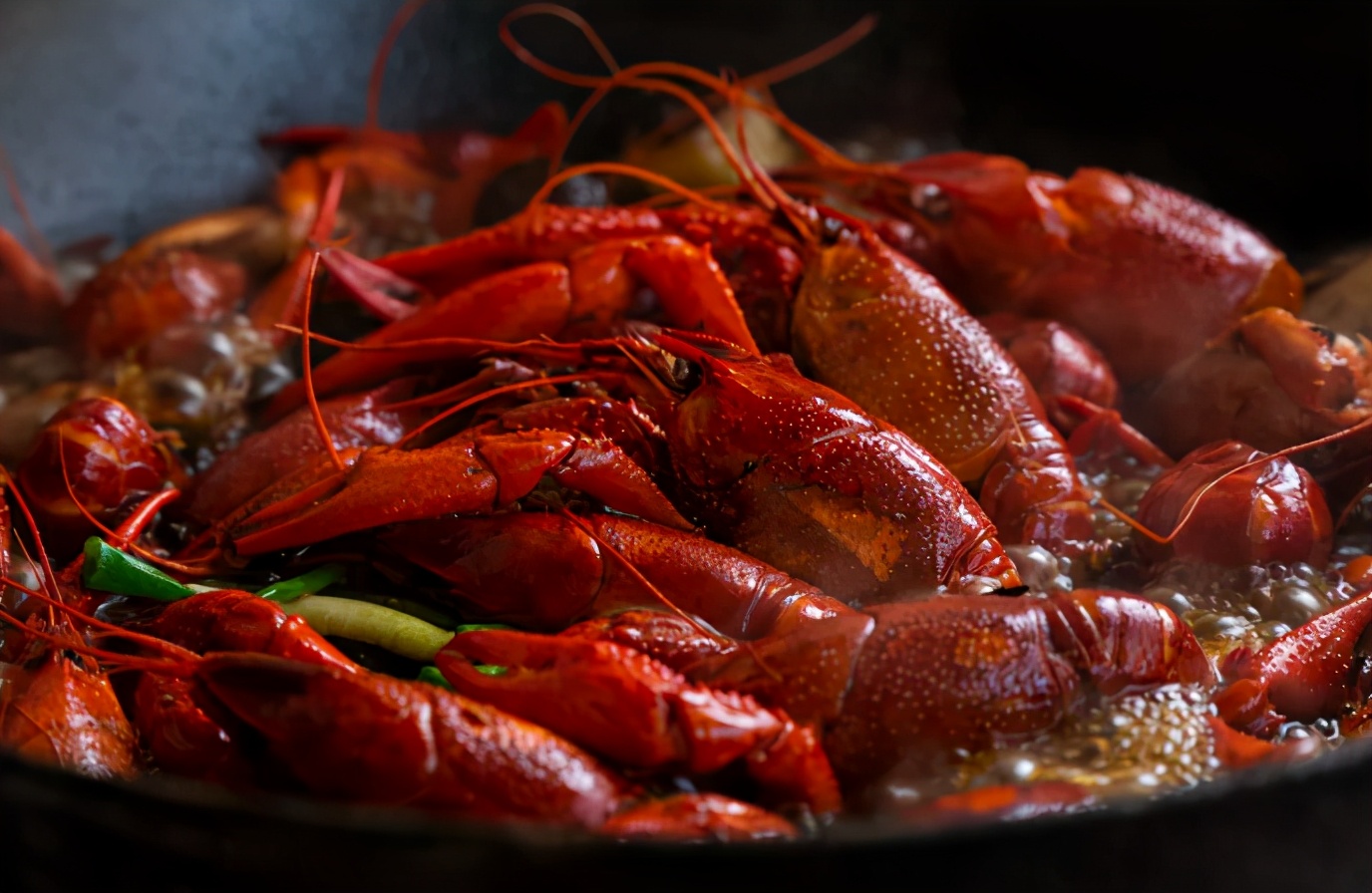 What is the best seafood to eat in summer?Groups of "fresh" gather ...