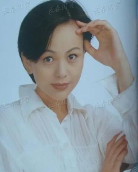 Wang Lin's story: married at the age of 24, remarried at the age of 35 ...