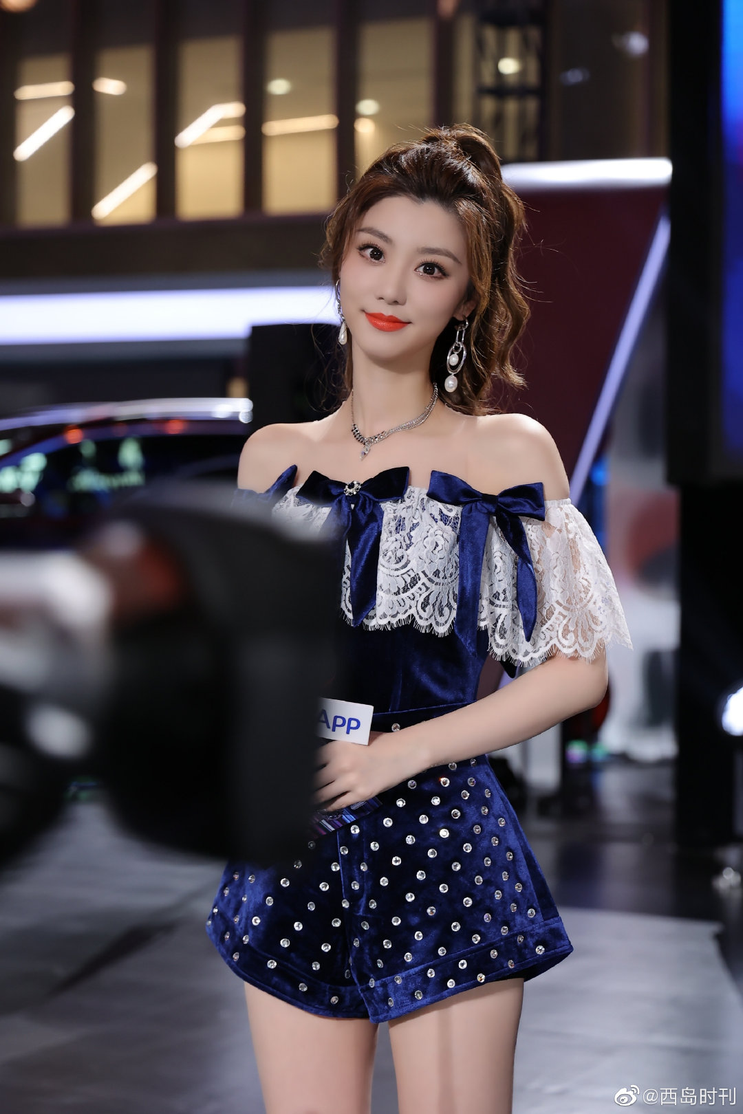 The Ace Girl is Adopted: The Story of Snow White and the Seven Dwarfs ...