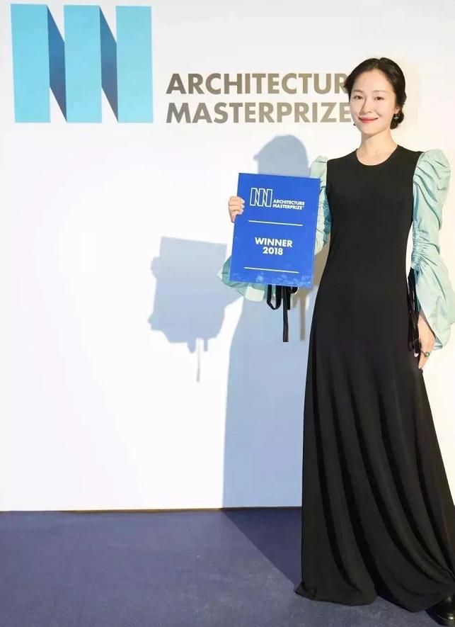 The "Life of Lies" of literary youth Jiang Yiyan - iNEWS