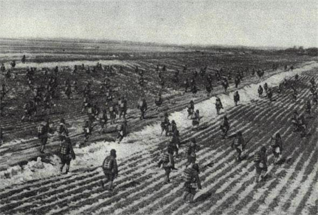 Du Yuming recalled in his later years: Chiang Kai-shek should bear the ...