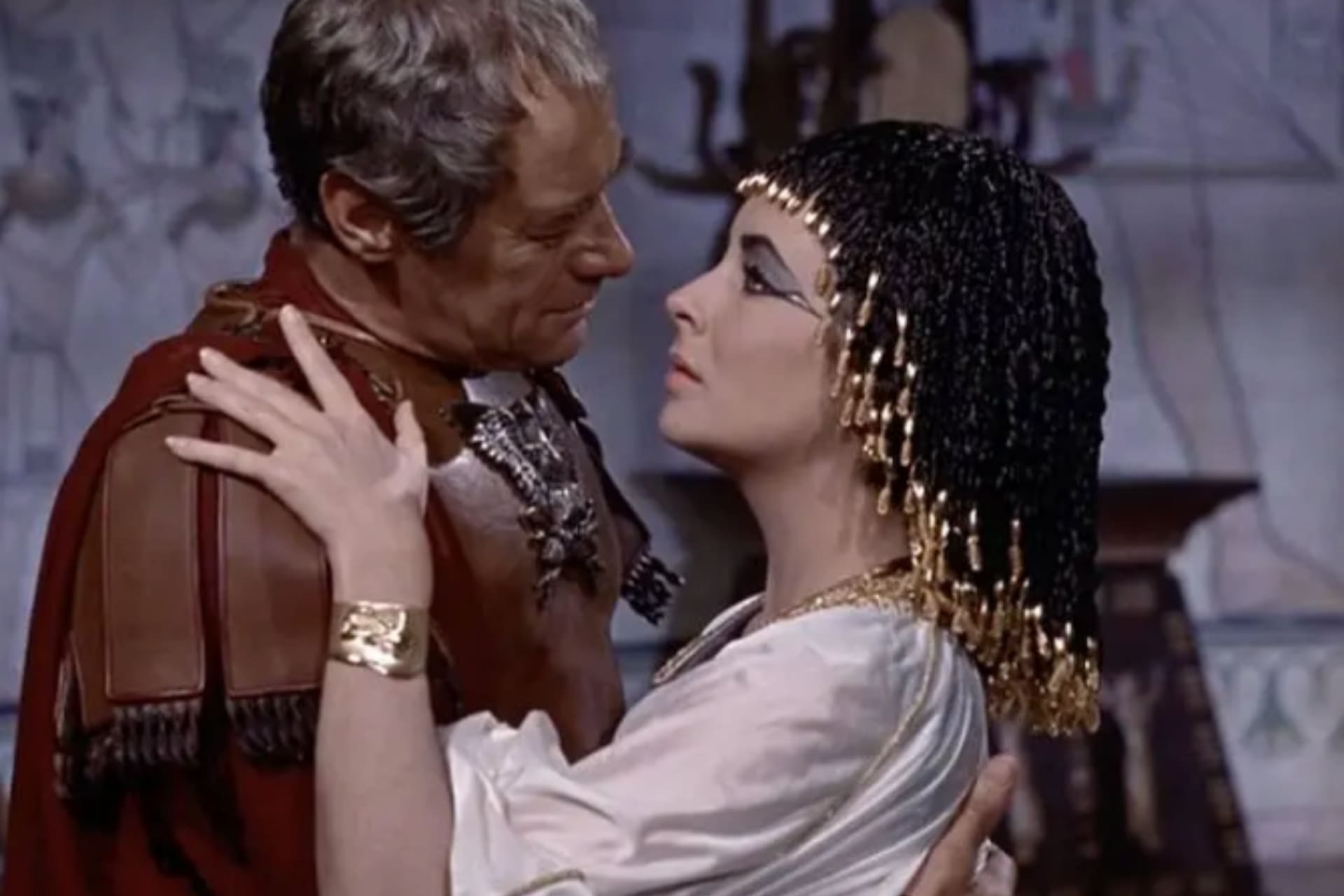 Behind the big production of the movie "Cleopatra" is looking back at a ...