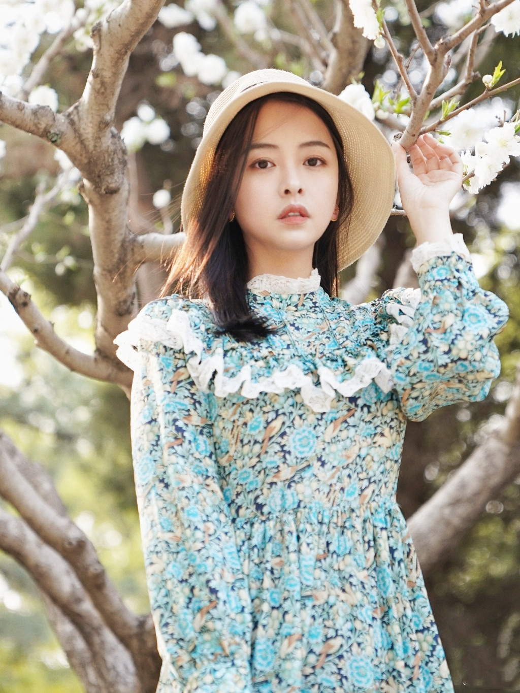 Yu Xintian's collection of ever-changing looks, atypical cat oxygen ...