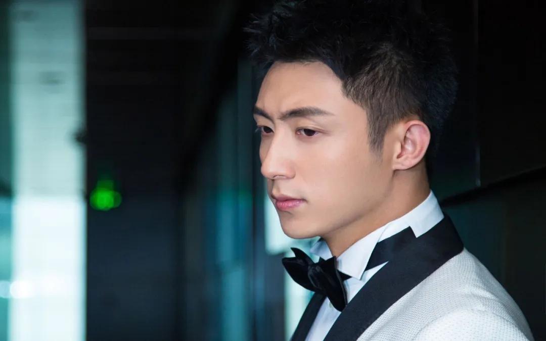 Little Gossip, Little S, Returned Three Sons, Dou Jingtong, Huang ...