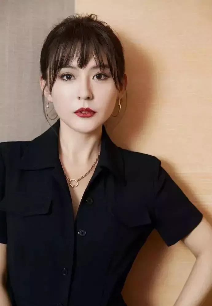 Reiza: From Ruili Girl to "Peasant Woman in Drama" Sexy Road to Fame ...