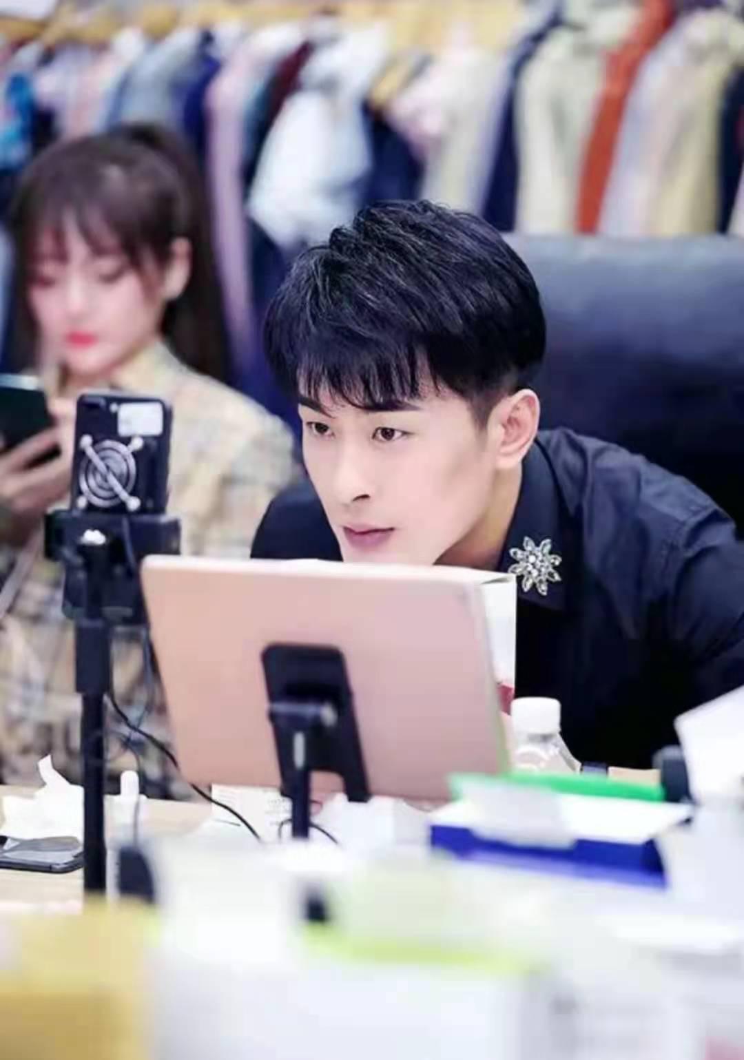 Simba angered the platform to withdraw from the 618 live broadcast, and ...