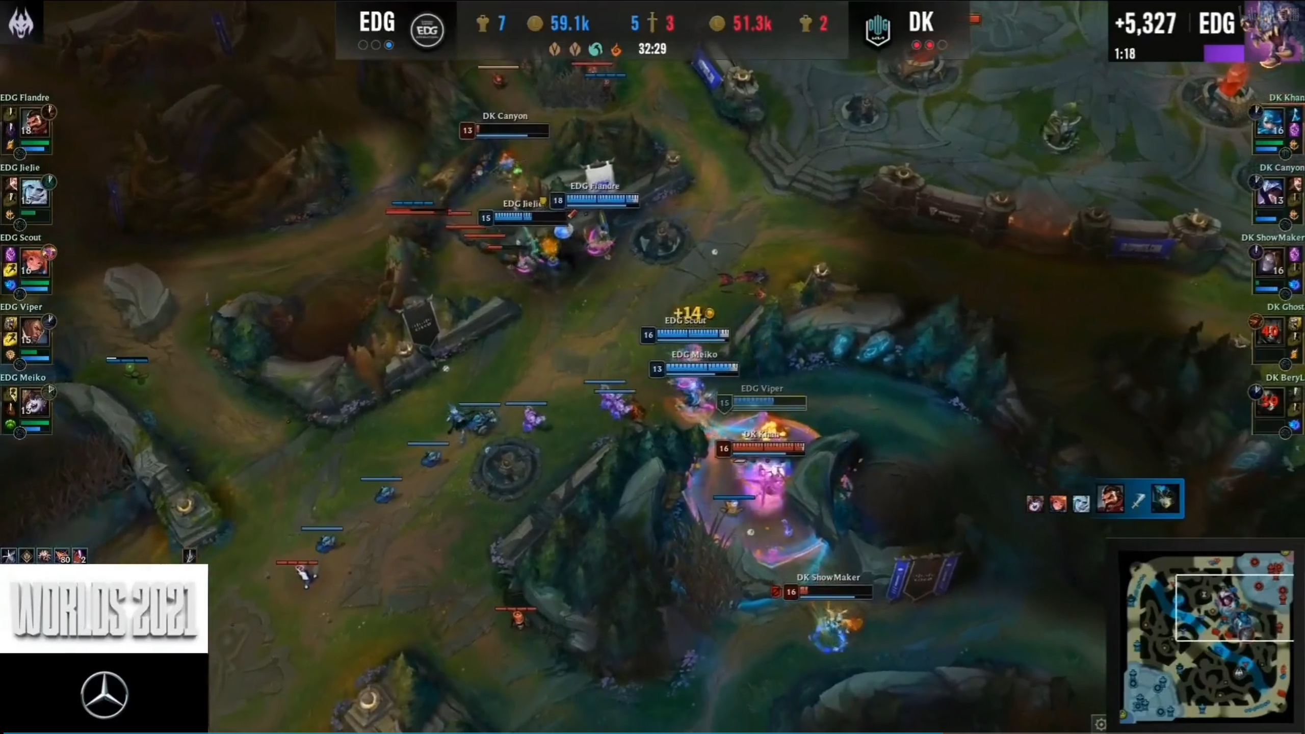 The knight returns without breaking or standing!EDG defeated DK 3-2 to win the S11 World ...