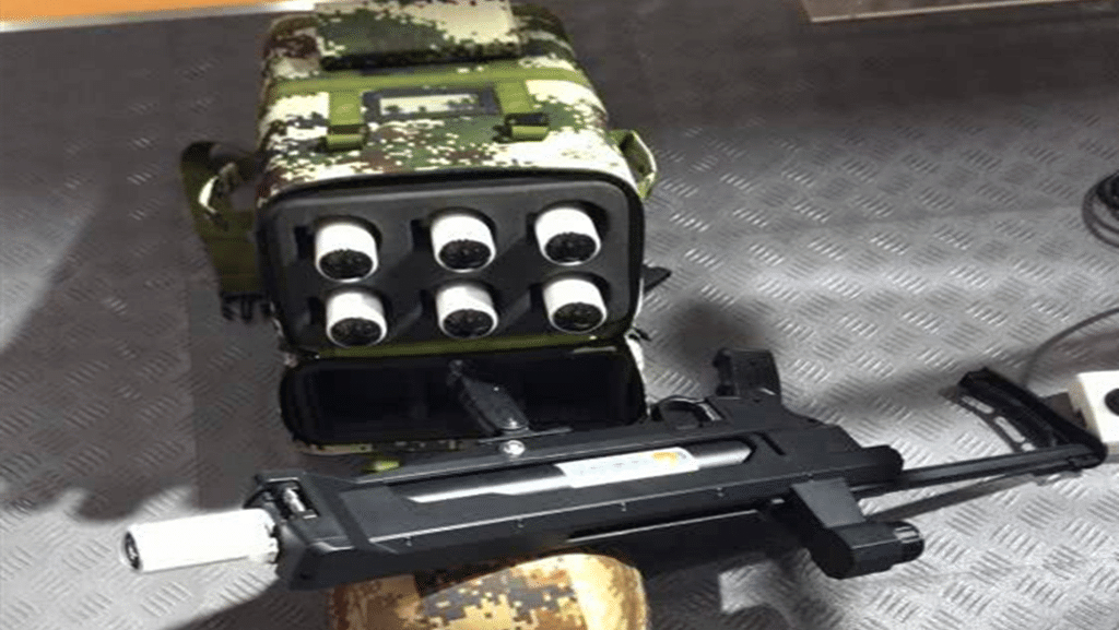 The soldier's backpack has a hole in the sky and carries 6 micro ...