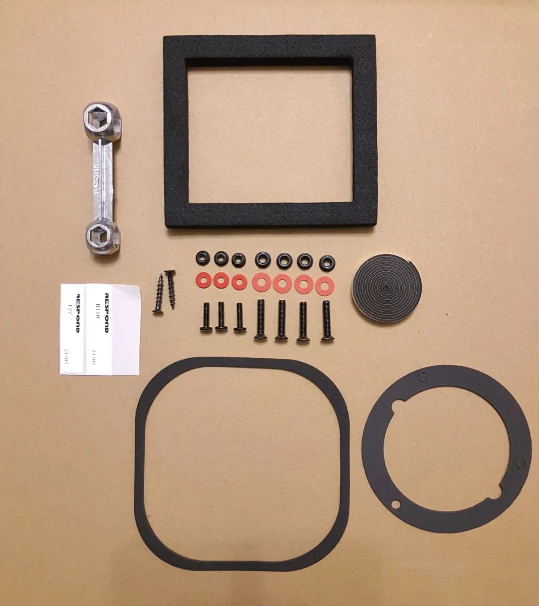 RESPOND銳榜LS3/5A監聽書架箱套件 - 資訊咖